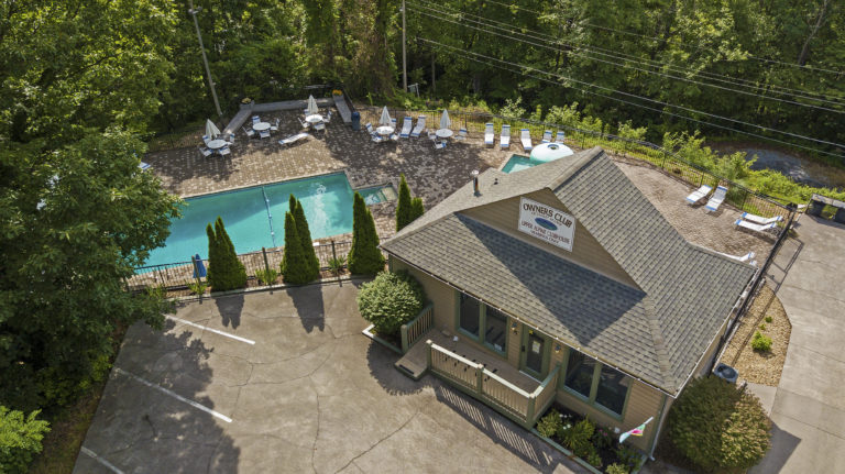 Gatlinburg Chalet Village Upper Alpine Clubhouse | Chalet Village ...